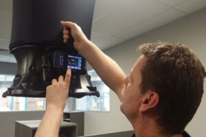 Flow Hoods for Balancing Professionals - Laftech